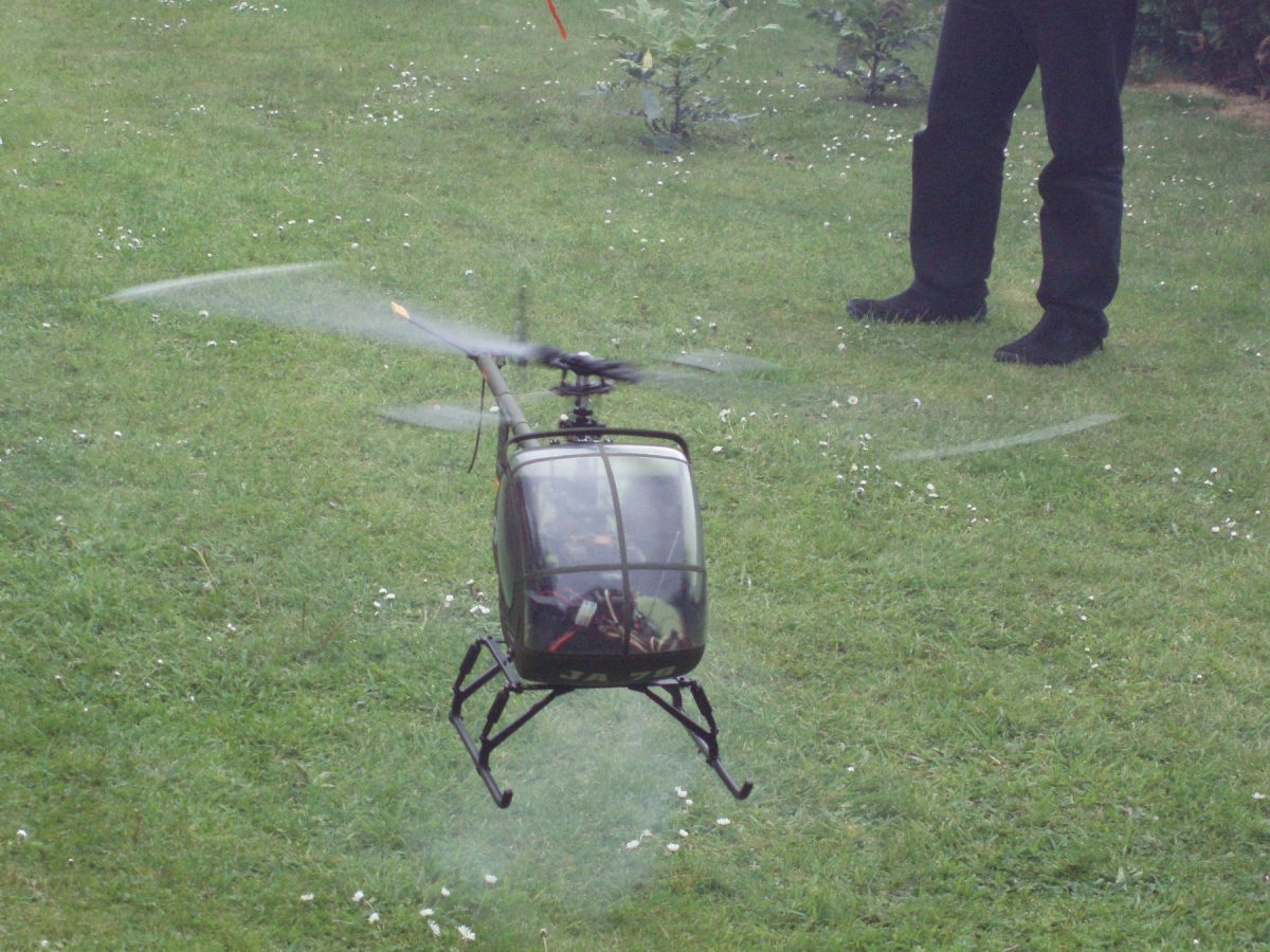 Schweizer 300